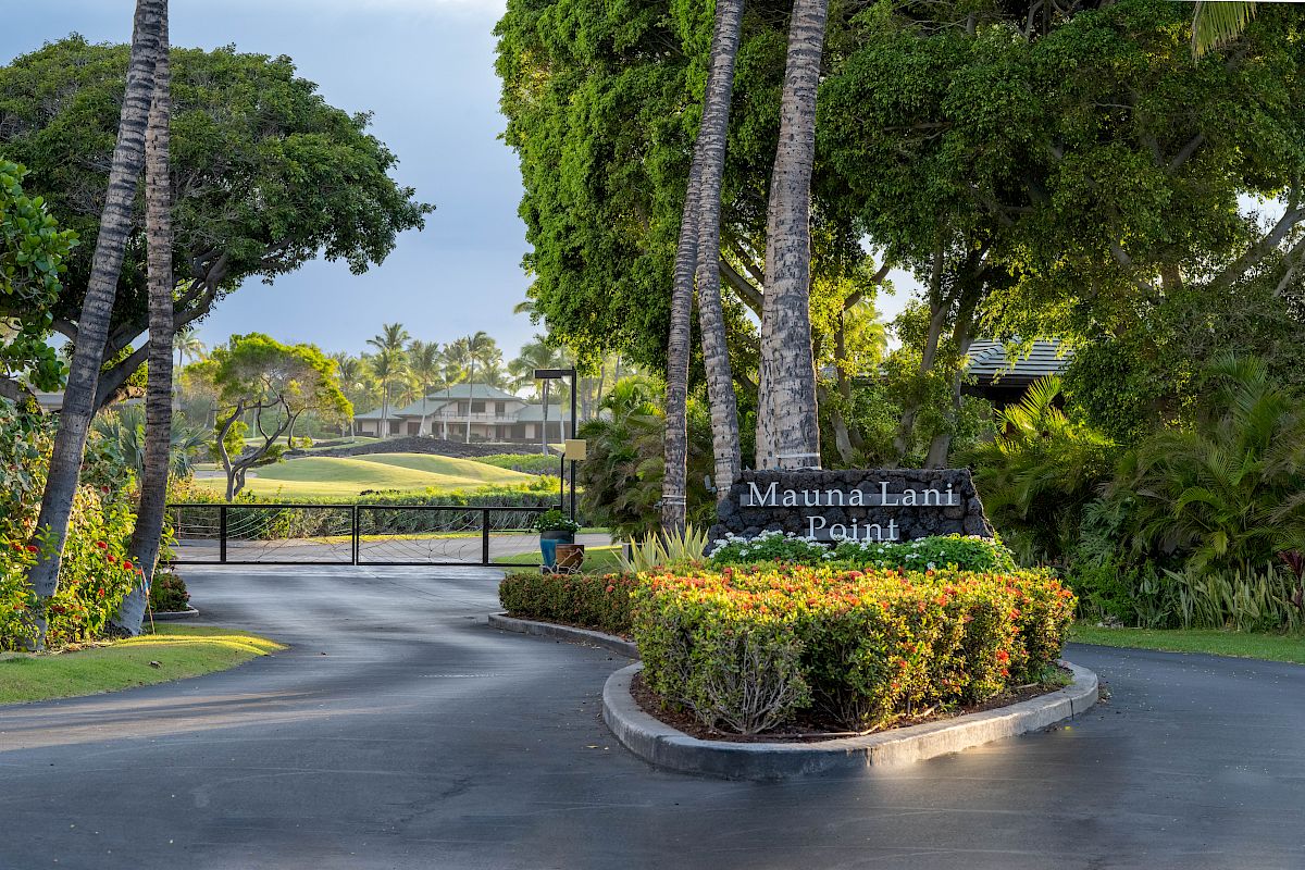 Mauna Lani Point: Luxury Oceanfront Vacation Rentals