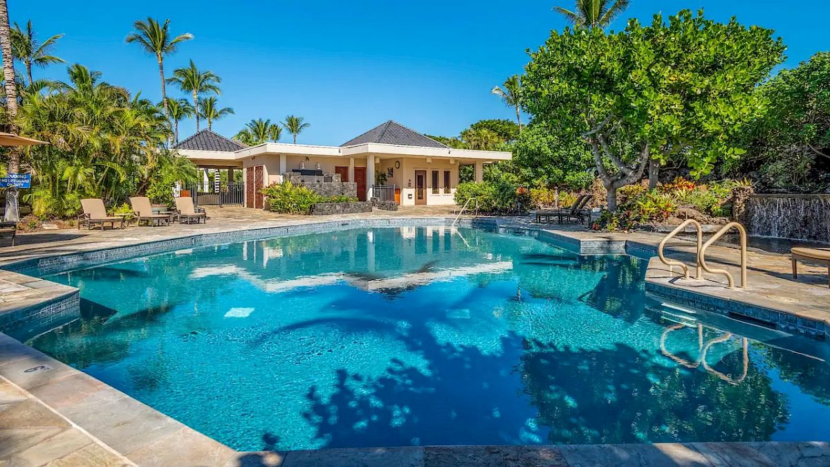 Mauna Lani Point Pool Facilities